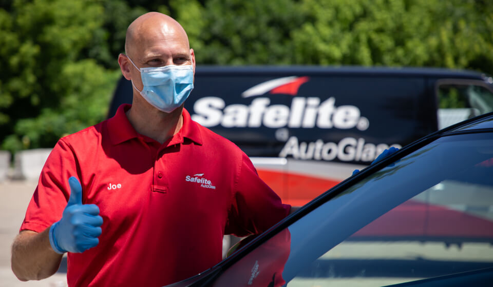 Mobile Auto Glass Repair | Windshield Repair Come to You | Safelite